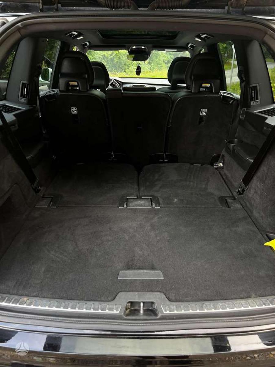 Black Volvo XC90 2016 in Klaipeda, with an engine capacity of 2.00 L and mileage of 247 thousand km for 17000 €, photo 15 on AUTOMOTO.COM.LV