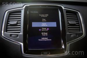 Black Volvo XC90 2016 in Riga, with an engine capacity of 2.00 L and mileage of 277 thousand km for 18300 €, photo 8 on AUTOMOTO.COM.LV