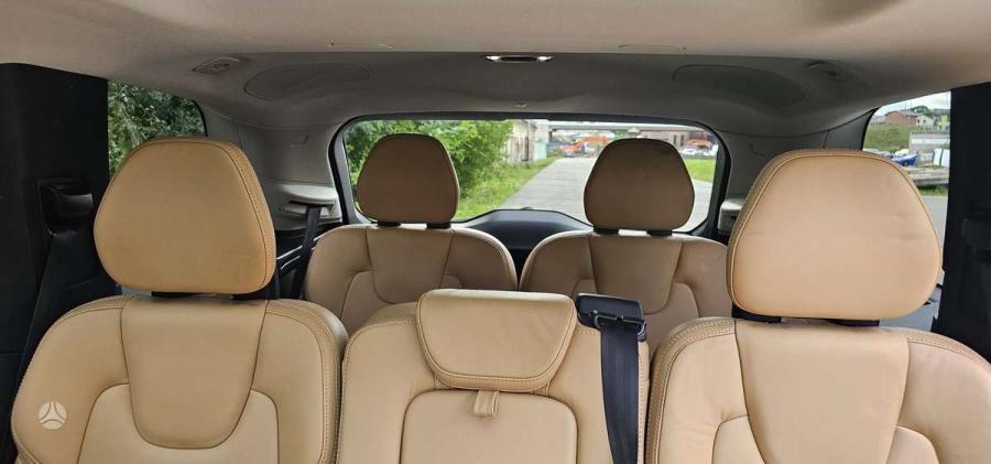 Black Volvo XC90 2016 in Klaipeda, with an engine capacity of 1.97 L and mileage of 240 thousand km for 16500 €, photo 14 on AUTOMOTO.COM.LV