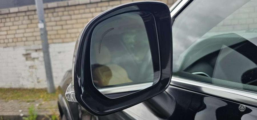Black Volvo XC90 2016 in Klaipeda, with an engine capacity of 1.97 L and mileage of 240 thousand km for 16500 €, photo 25 on AUTOMOTO.COM.LV