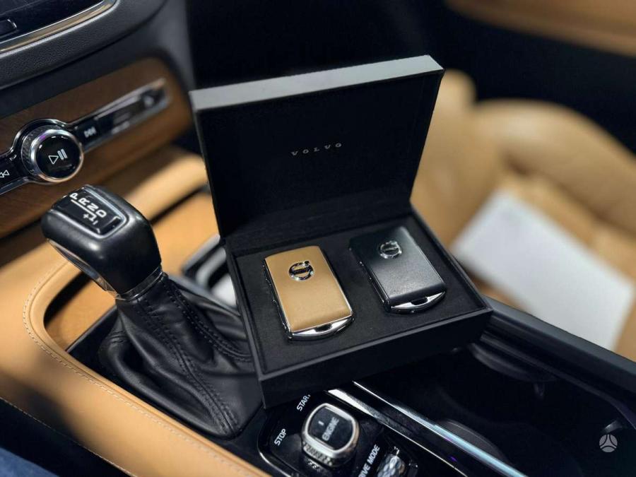 Melns Volvo XC90 2016 Klaipėda, ar dzinēja tilpumu 1.97 L un nobraukumu 253 tūkst. km par 20900 €, foto 18 vietnē AUTOMOTO.COM.LV