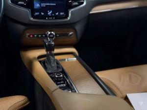Melns Volvo XC90 2016 Klaipėda, ar dzinēja tilpumu 1.97 L un nobraukumu 253 tūkst. km par 20900 €, foto 32 vietnē AUTOMOTO.COM.LV