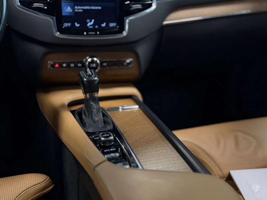 Melns Volvo XC90 2016 Klaipėda, ar dzinēja tilpumu 1.97 L un nobraukumu 253 tūkst. km par 20900 €, foto 32 vietnē AUTOMOTO.COM.LV