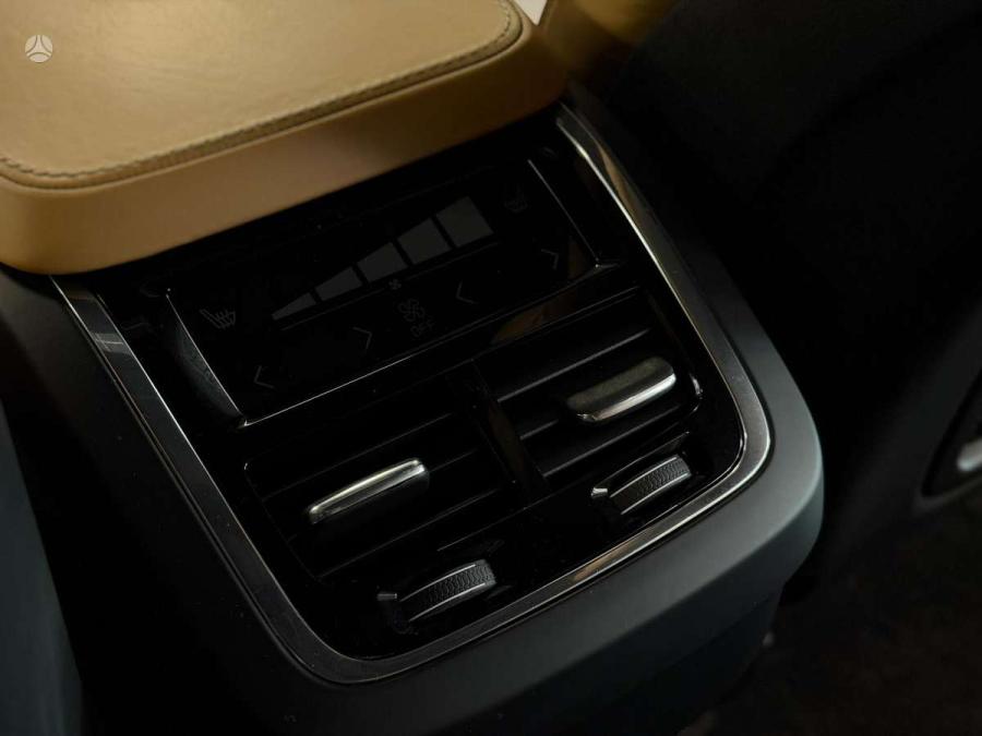 Melns Volvo XC90 2016 Klaipėda, ar dzinēja tilpumu 1.97 L un nobraukumu 253 tūkst. km par 20900 €, foto 43 vietnē AUTOMOTO.COM.LV