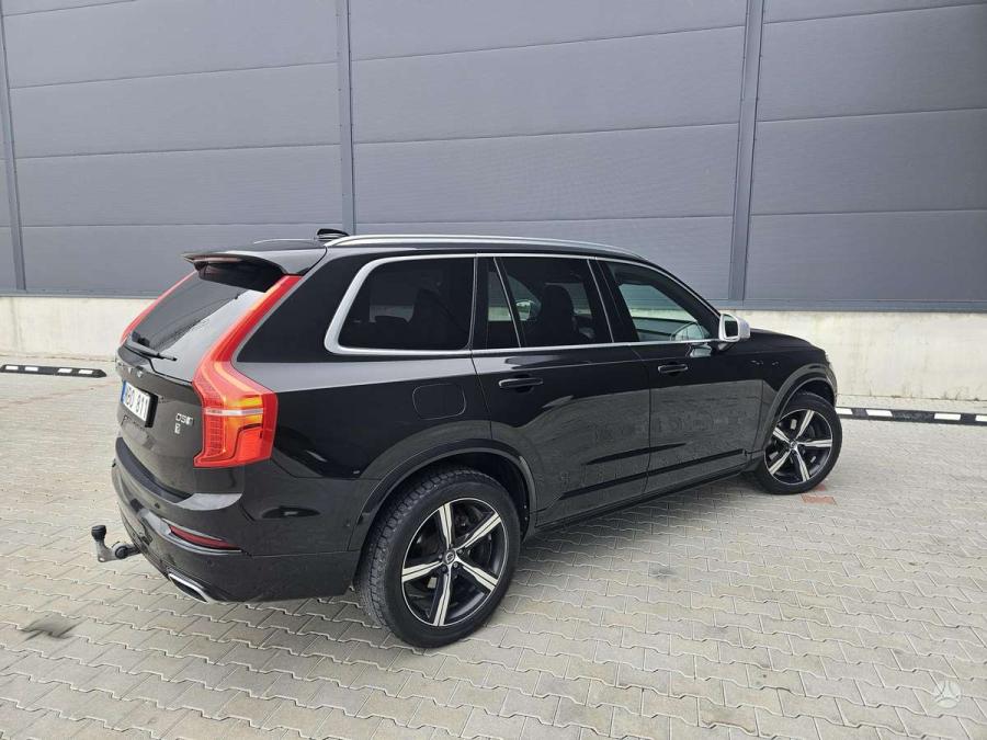 Melns Volvo XC90 2016 Šauļi, ar dzinēja tilpumu 1.97 L un nobraukumu 179 tūkst. km par 25000 €, foto 11 vietnē AUTOMOTO.COM.LV
