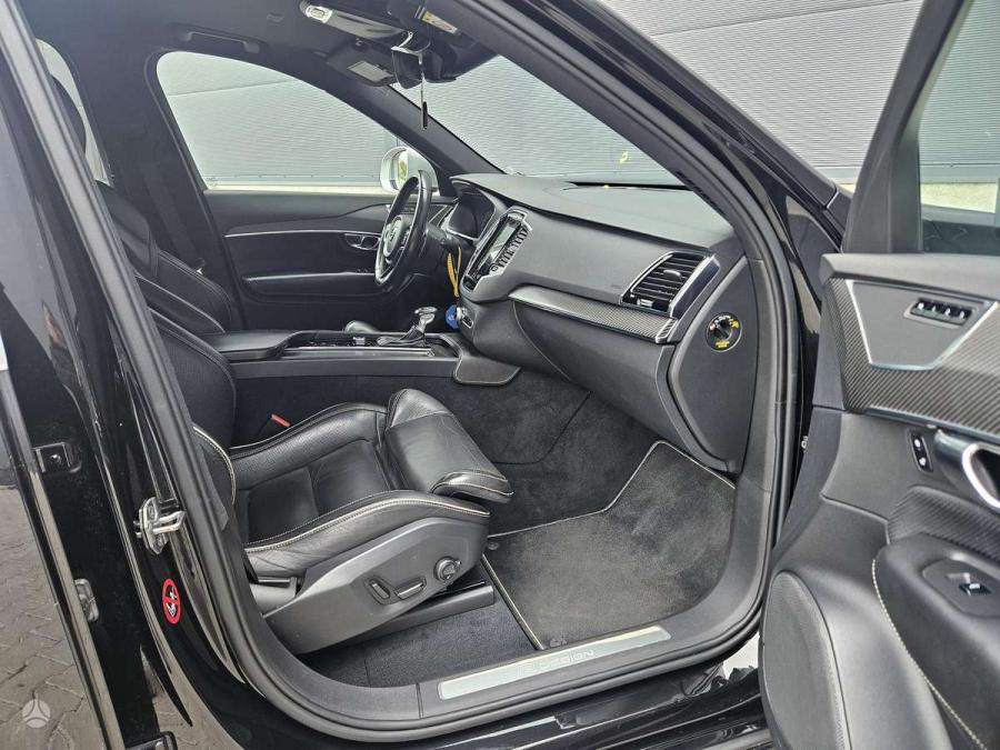 Melns Volvo XC90 2016 Šauļi, ar dzinēja tilpumu 1.97 L un nobraukumu 179 tūkst. km par 25000 €, foto 24 vietnē AUTOMOTO.COM.LV