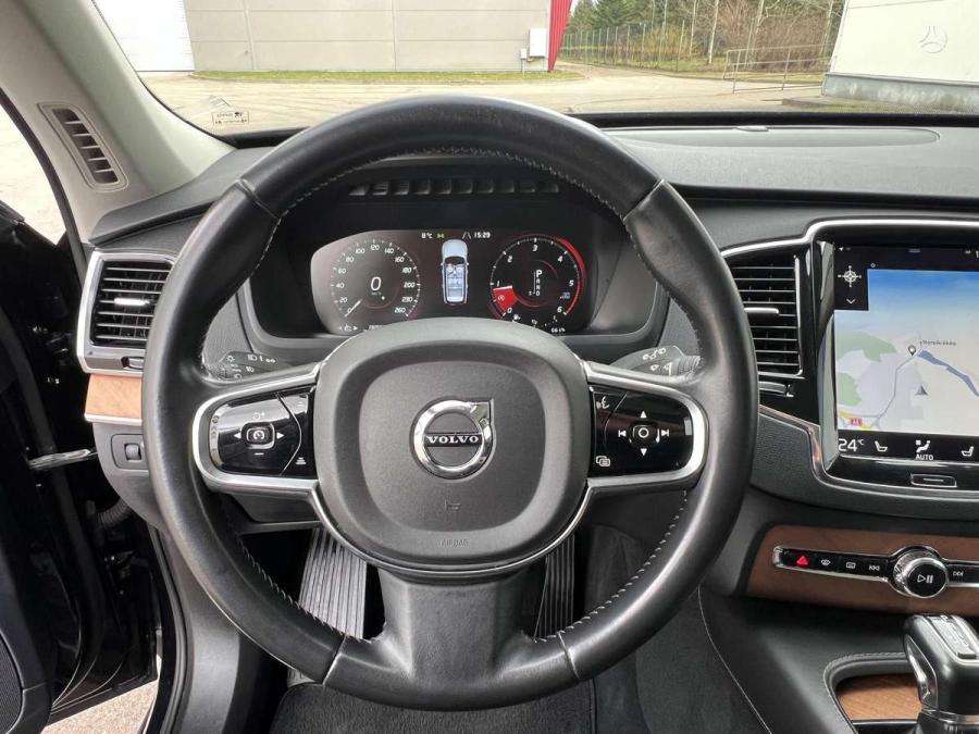 Melns Volvo XC90 2016 Kauņa, ar dzinēja tilpumu 1.97 L un nobraukumu 283 tūkst. km par 18200 €, foto 25 vietnē AUTOMOTO.COM.LV