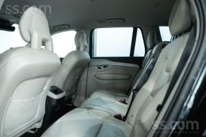 Black Volvo XC90 2016 in Riga, with an engine capacity of 2.00 L and mileage of 250 thousand km for 18500 €, photo 7 on AUTOMOTO.COM.LV