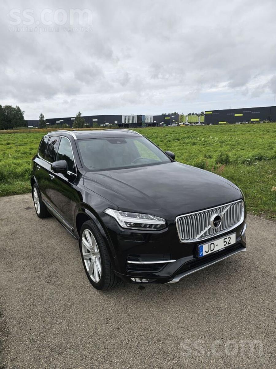Black Volvo XC90 2016 in Riga, with an engine capacity of 2.00 L and mileage of 368 thousand km for 24500 €, photo 1 on AUTOMOTO.COM.LV