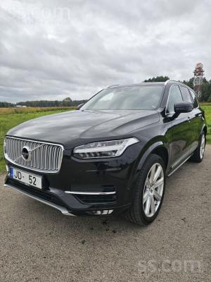 Black Volvo XC90 2016 in Riga, with an engine capacity of 2.00 L and mileage of 368 thousand km for 24500 €, photo 3 on AUTOMOTO.COM.LV