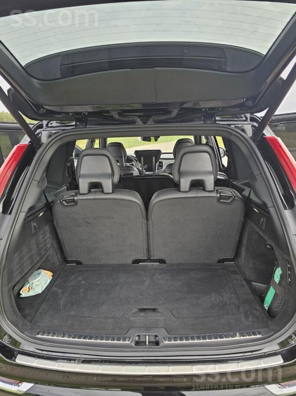 Melns Volvo XC90 2016 Rīga, ar dzinēja tilpumu 2.00 L un nobraukumu 368 tūkst. km par 24500 €, foto 8 vietnē AUTOMOTO.COM.LV