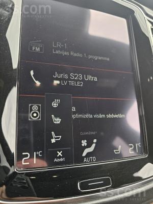 Black Volvo XC90 2016 in Riga, with an engine capacity of 2.00 L and mileage of 368 thousand km for 24500 €, photo 15 on AUTOMOTO.COM.LV