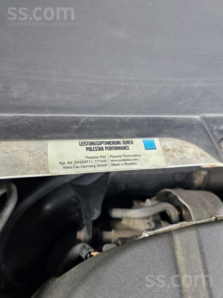 Black Volvo XC90 2016 in Riga, with an engine capacity of 2.00 L and mileage of 368 thousand km for 24500 €, photo 19 on AUTOMOTO.COM.LV