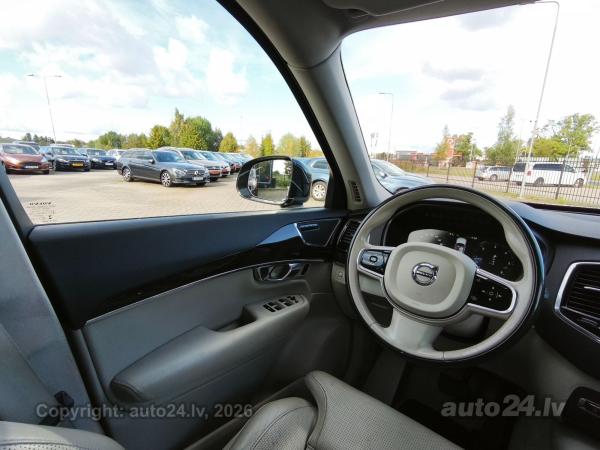 Volvo XC90 2016 Tartu vietnē Melns Volvo XC90 2016 Tartu, ar dzinēja tilpumu 2.00 L un nobraukumu 125 tūkst. km par 25990 €, foto 7 vietnē AUTOMOTO.COM.LV