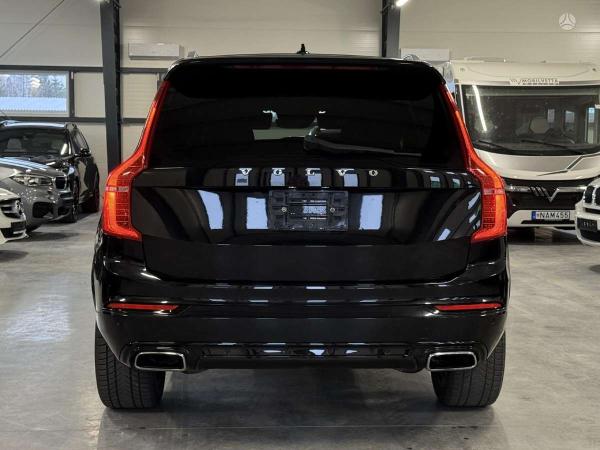 Black Volvo XC90 2017 in Marijampole, with an engine capacity of 1.97 L and mileage of 179 thousand km for 26500 €, photo 7 on AUTOMOTO.COM.LV