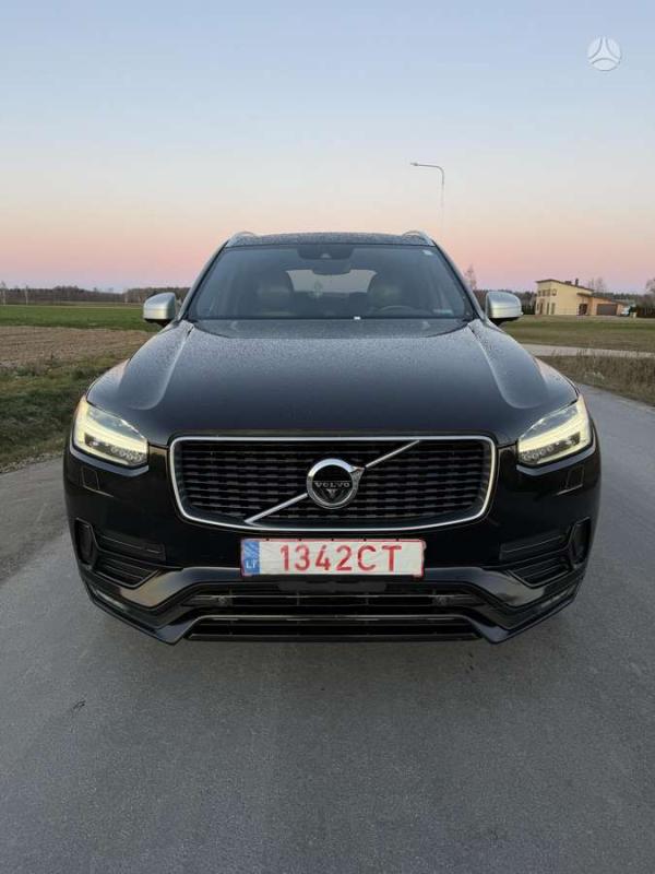 Melns Volvo XC90 2017 Šakiai, ar dzinēja tilpumu 1.97 L un nobraukumu 222 tūkst. km par 22444 €, foto 3 vietnē AUTOMOTO.COM.LV