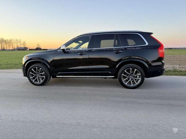 Melns Volvo XC90 2017 Šakiai, ar dzinēja tilpumu 1.97 L un nobraukumu 222 tūkst. km par 22444 €, foto 9 vietnē AUTOMOTO.COM.LV