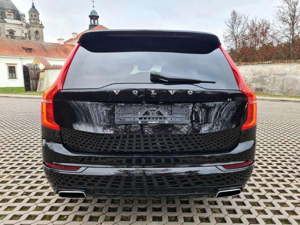 Black Volvo XC90 2017 in Kaunas, with an engine capacity of 2.00 L and mileage of 221 thousand km for 25500 €, photo 11 on AUTOMOTO.COM.LV