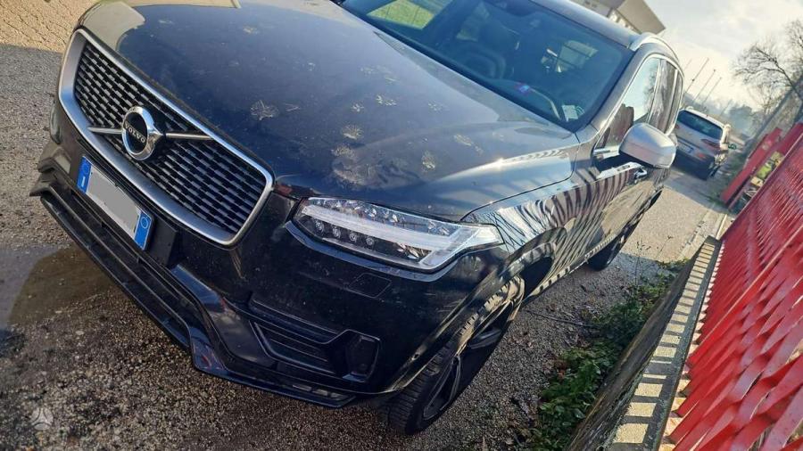 Melns Volvo XC90 2017 Šauļi, ar dzinēja tilpumu 1.97 L un nobraukumu 260 tūkst. km par 10500 €, foto 2 vietnē AUTOMOTO.COM.LV