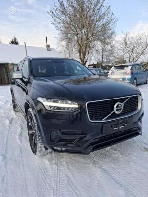 Black Volvo XC90 2017 in Birstonas, with an engine capacity of 2.00 L and mileage of 261 thousand km for 12500 €, photo 4 on AUTOMOTO.COM.LV