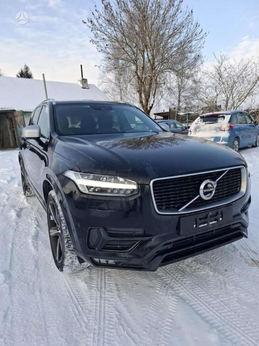 Black Volvo XC90 2017 in Birstonas, with an engine capacity of 2.00 L and mileage of 261 thousand km for 12500 €, photo 4 on AUTOMOTO.COM.LV
