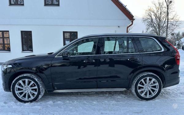 Black Volvo XC90 2017 in Kaunas, with an engine capacity of 1.97 L and mileage of 220 thousand km for 23900 €, photo 6 on AUTOMOTO.COM.LV