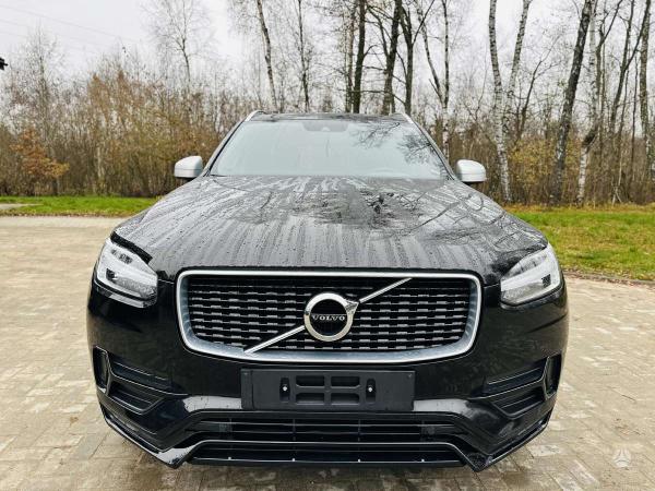 Black Volvo XC90 2017 in Kaunas, with an engine capacity of 2.00 L and mileage of 210 thousand km for 21550 €, photo 2 on AUTOMOTO.COM.LV