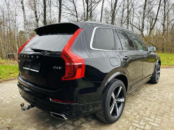 Black Volvo XC90 2017 in Kaunas, with an engine capacity of 2.00 L and mileage of 210 thousand km for 21550 €, photo 6 on AUTOMOTO.COM.LV
