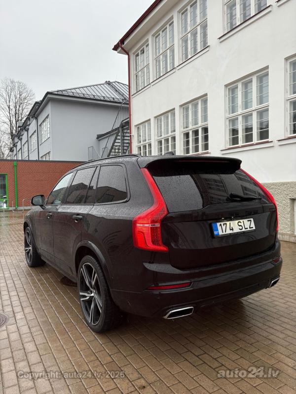 Black Volvo XC90 2017 in Tallinn, with an engine capacity of 2.00 L and mileage of 148 thousand km for 39900 €, photo 4 on AUTOMOTO.COM.LV