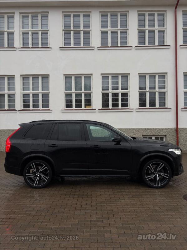 Black Volvo XC90 2017 in Tallinn, with an engine capacity of 2.00 L and mileage of 148 thousand km for 39900 €, photo 8 on AUTOMOTO.COM.LV