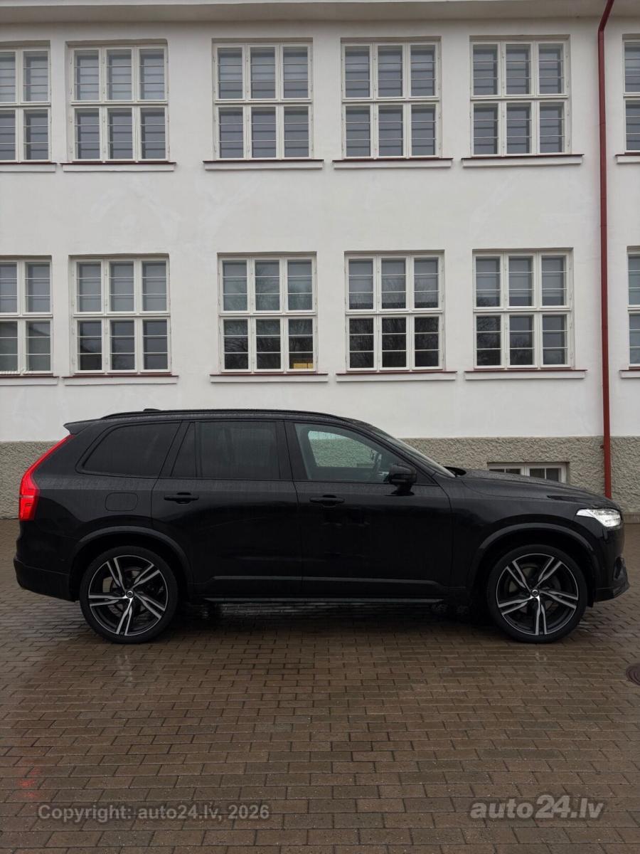 Melns Volvo XC90 2017 Tallina, ar dzinēja tilpumu 2.00 L un nobraukumu 148 tūkst. km par 39900 €, foto 9 vietnē AUTOMOTO.COM.LV