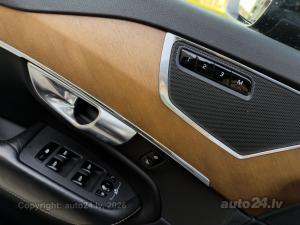 Black Volvo XC90 2017 in Tartu, with an engine capacity of 2.00 L and mileage of 204 thousand km for 25000 €, photo 9 on AUTOMOTO.COM.LV