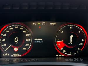 Black Volvo XC90 2017 in Tartu, with an engine capacity of 2.00 L and mileage of 204 thousand km for 25000 €, photo 10 on AUTOMOTO.COM.LV