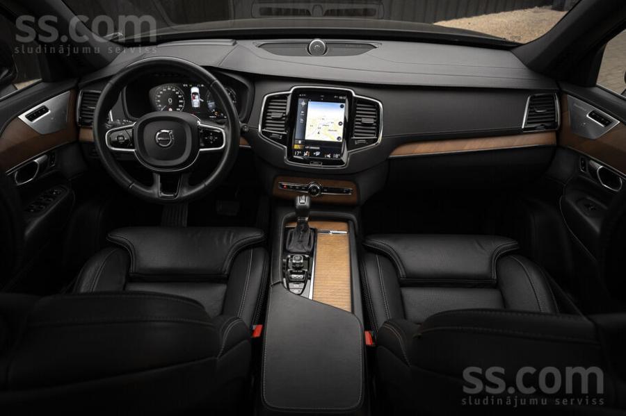 Black Volvo XC90 2017 in Jelgava, with an engine capacity of 2.00 L and mileage of 257 thousand km for 28900 €, photo 15 on AUTOMOTO.COM.LV