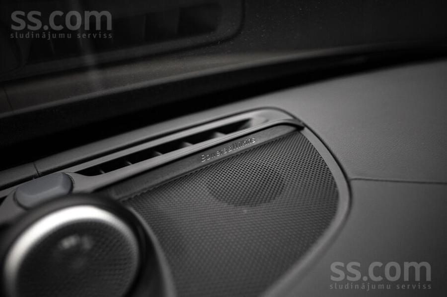 Black Volvo XC90 2017 in Jelgava, with an engine capacity of 2.00 L and mileage of 257 thousand km for 28900 €, photo 21 on AUTOMOTO.COM.LV
