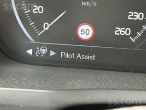 Melns Volvo XC90 2017 Rīga, ar dzinēja tilpumu 2.00 L un nobraukumu 256 tūkst. km par 22700 €, foto 10 vietnē AUTOMOTO.COM.LV