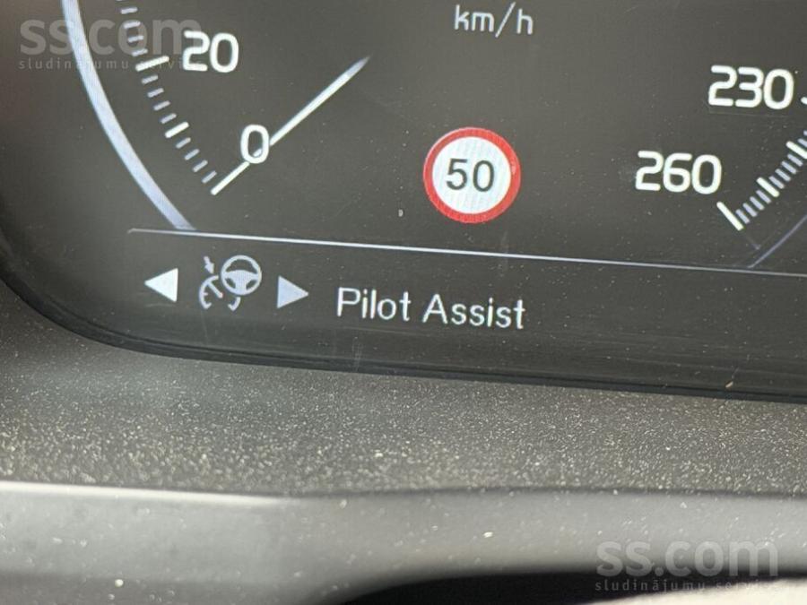 Melns Volvo XC90 2017 Rīga, ar dzinēja tilpumu 2.00 L un nobraukumu 256 tūkst. km par 22700 €, foto 10 vietnē AUTOMOTO.COM.LV