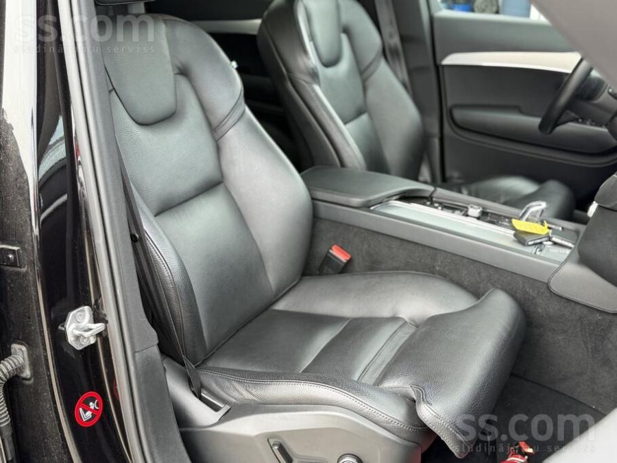 Melns Volvo XC90 2017 Rīga, ar dzinēja tilpumu 2.00 L un nobraukumu 256 tūkst. km par 22700 €, foto 18 vietnē AUTOMOTO.COM.LV