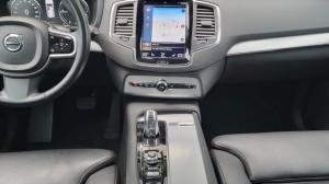 Melns Volvo XC90 2017 Rīga, ar dzinēja tilpumu 2.00 L un nobraukumu 257 tūkst. km par 25900 €, foto 4 vietnē AUTOMOTO.COM.LV