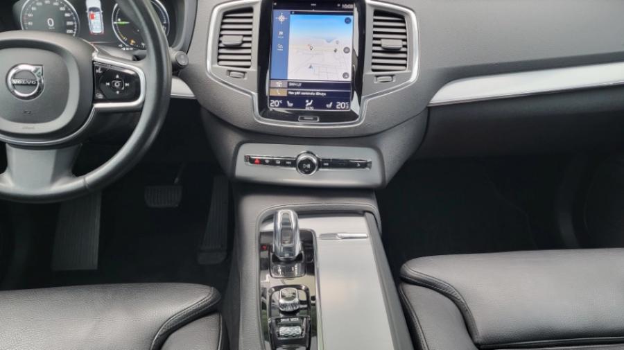 Melns Volvo XC90 2017 Rīga, ar dzinēja tilpumu 2.00 L un nobraukumu 257 tūkst. km par 25900 €, foto 4 vietnē AUTOMOTO.COM.LV