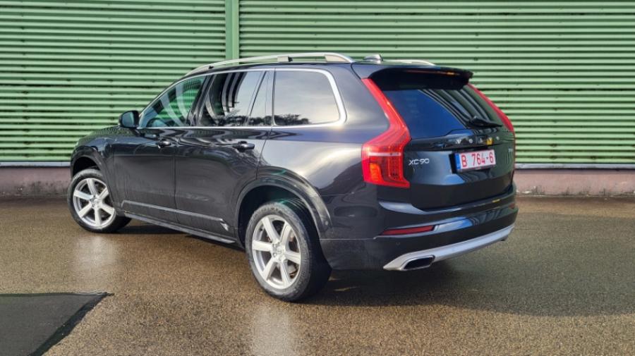 Melns Volvo XC90 2017 Rīga, ar dzinēja tilpumu 2.00 L un nobraukumu 257 tūkst. km par 25900 €, foto 24 vietnē AUTOMOTO.COM.LV