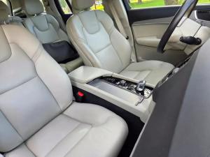 Black Volvo XC90 2017 in Jelgava, with an engine capacity of 2.00 L and mileage of 190 thousand km for 22500 €, photo 14 on AUTOMOTO.COM.LV
