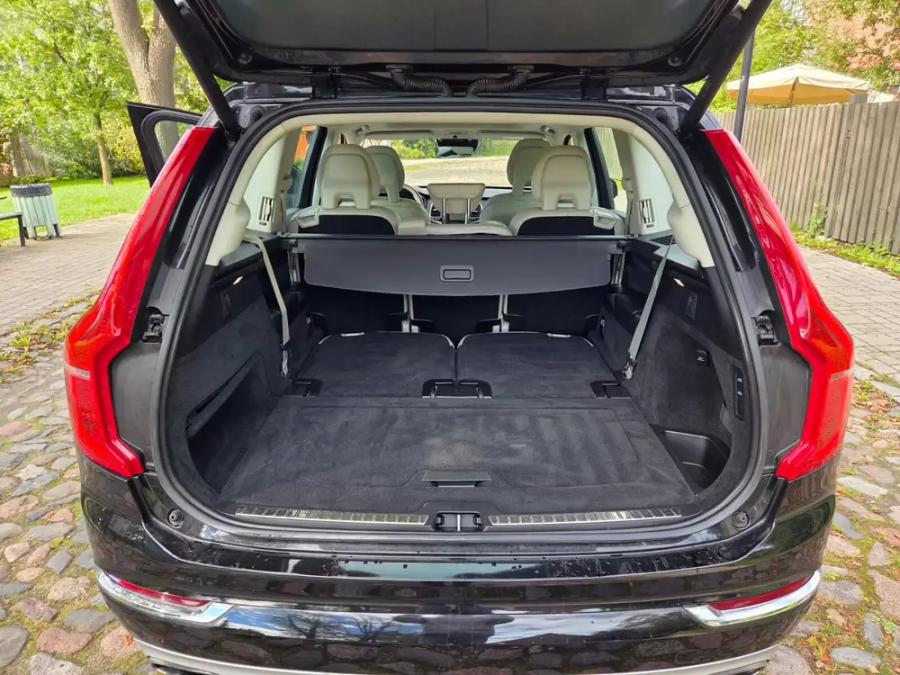 Black Volvo XC90 2017 in Jelgava, with an engine capacity of 2.00 L and mileage of 190 thousand km for 22500 €, photo 28 on AUTOMOTO.COM.LV