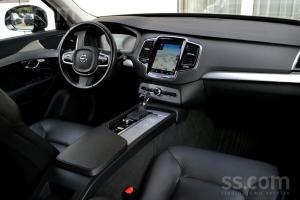 Black Volvo XC90 2017 in Tukums, with an engine capacity of 2.00 L and mileage of 184 thousand km for 23990 €, photo 13 on AUTOMOTO.COM.LV