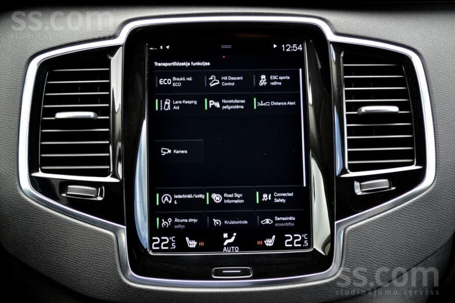 Black Volvo XC90 2017 in Tukums, with an engine capacity of 2.00 L and mileage of 184 thousand km for 23990 €, photo 18 on AUTOMOTO.COM.LV