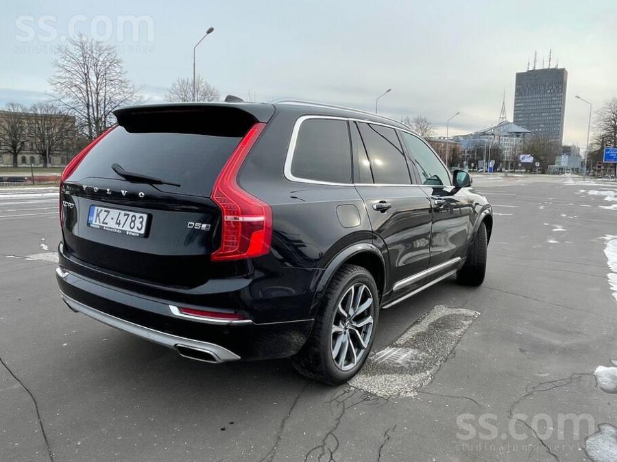Black Volvo XC90 2017 in Riga, with an engine capacity of 2.00 L and mileage of 80 thousand km for 30500 €, photo 4 on AUTOMOTO.COM.LV