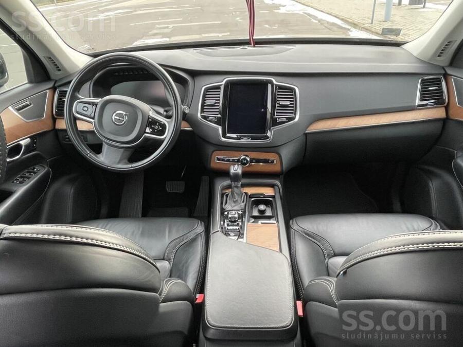 Black Volvo XC90 2017 in Riga, with an engine capacity of 2.00 L and mileage of 80 thousand km for 30500 €, photo 9 on AUTOMOTO.COM.LV
