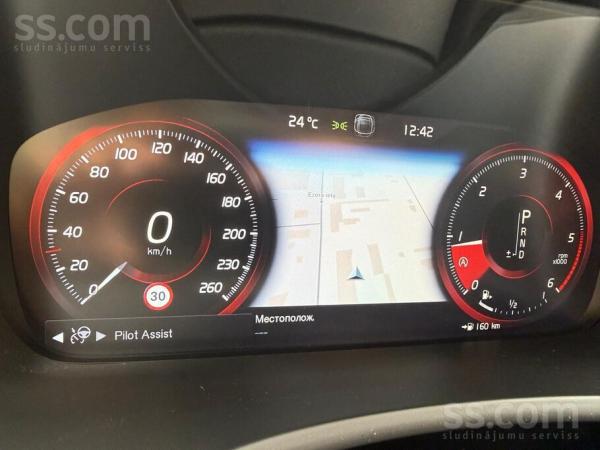 Black Volvo XC90 2017 in Riga, with an engine capacity of 2.00 L and mileage of 284 thousand km for 22900 €, photo 8 on AUTOMOTO.COM.LV
