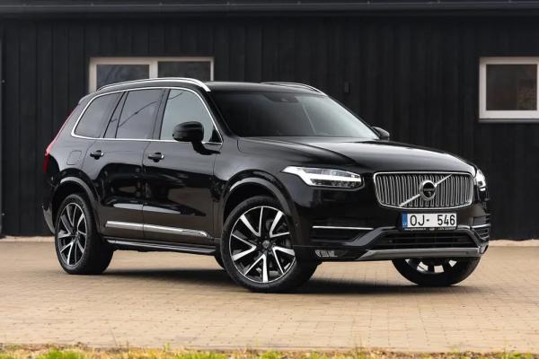 Melns Volvo XC90 2017 Jelgava, ar dzinēja tilpumu 2.00 L un nobraukumu 257 tūkst. km par 27900 €, foto 2 vietnē AUTOMOTO.COM.LV