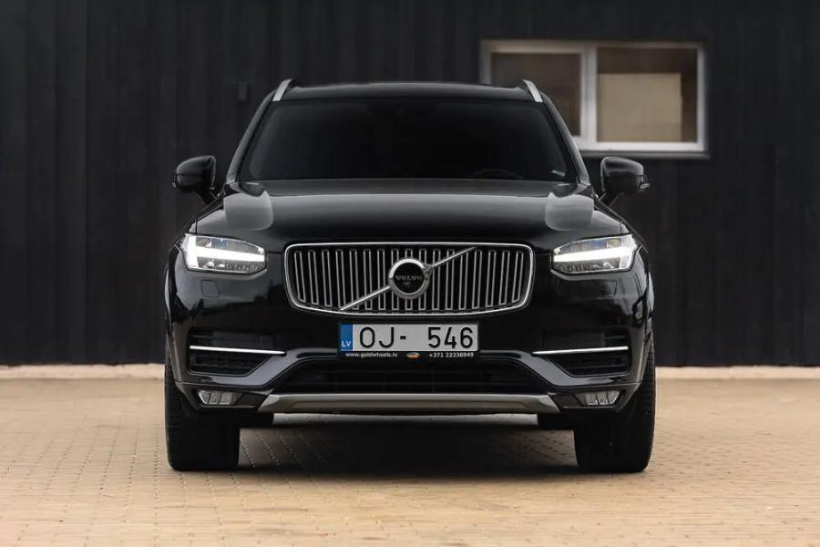 Melns Volvo XC90 2017 Jelgava, ar dzinēja tilpumu 2.00 L un nobraukumu 257 tūkst. km par 27900 €, foto 4 vietnē AUTOMOTO.COM.LV